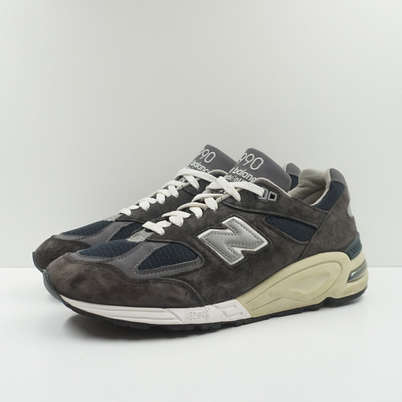 New Balance 990v2 Navy Grey